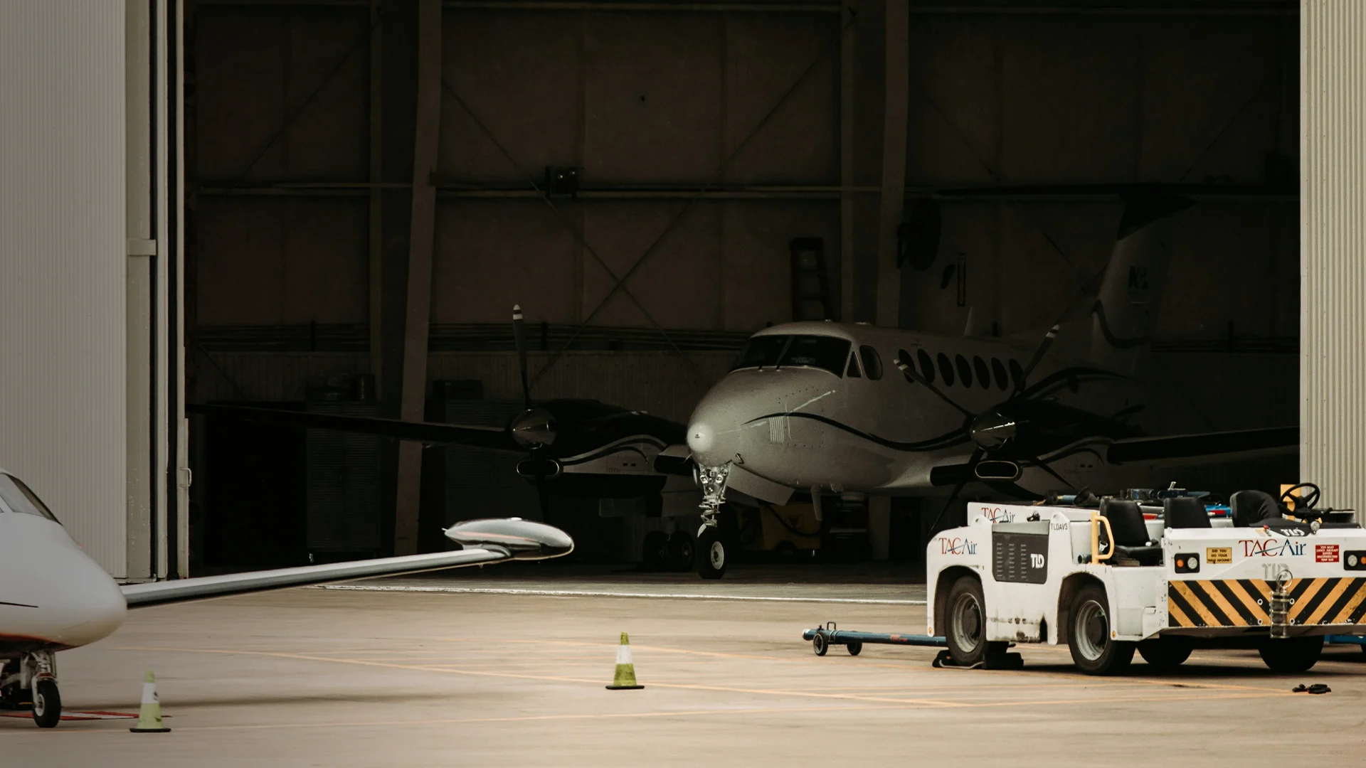 Confiez vos convoyages - FLYOPS